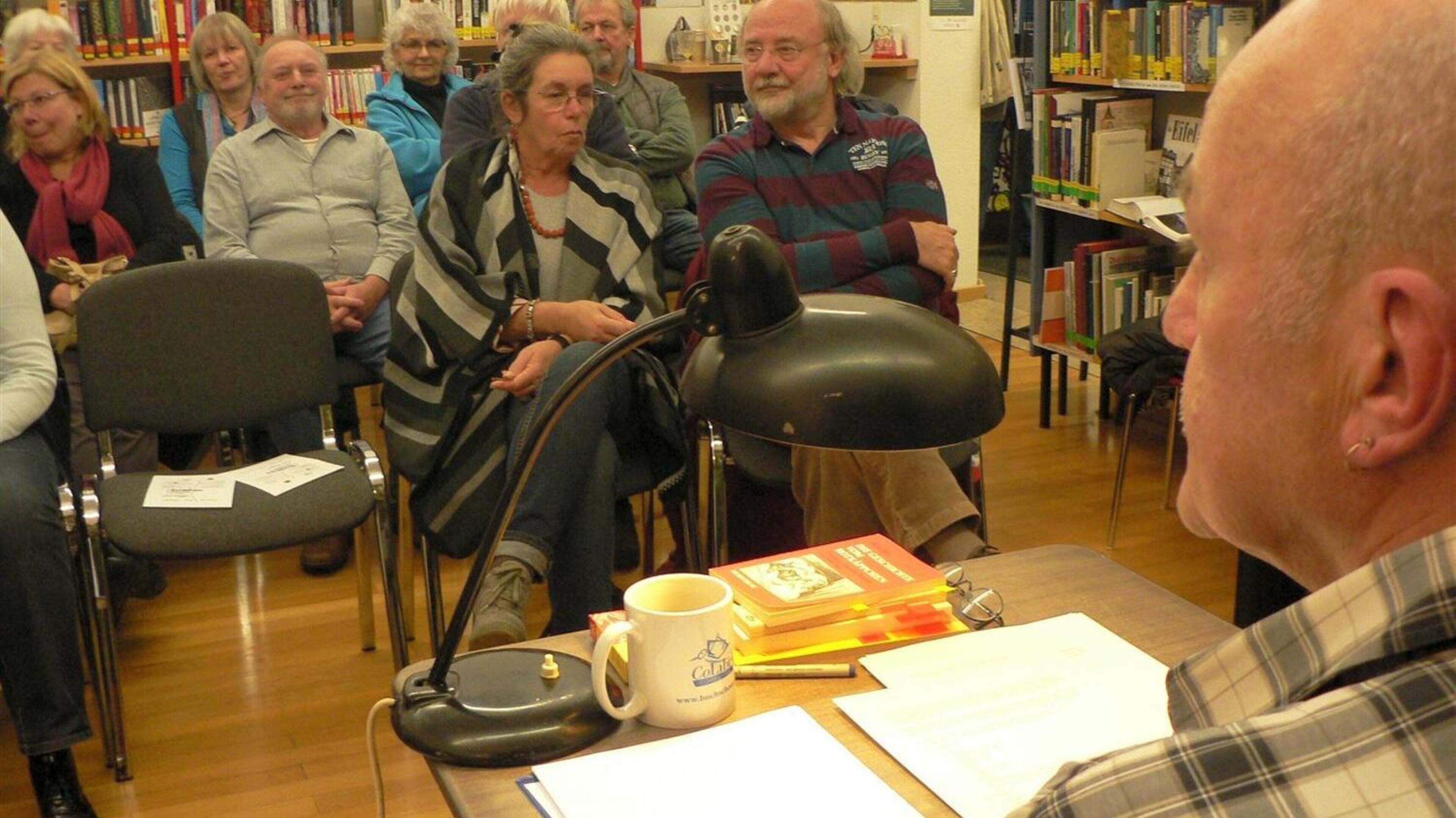 Thomas J. Lennartz präsentiert Literatur voller Witz und Galgenhumor ...