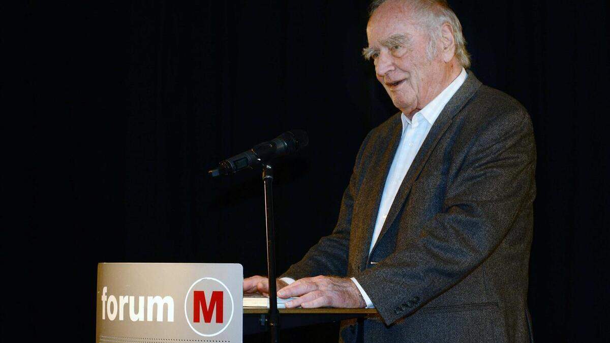 Martin Walser liest aus seinem neuen Roman „Die Inszenierung ...