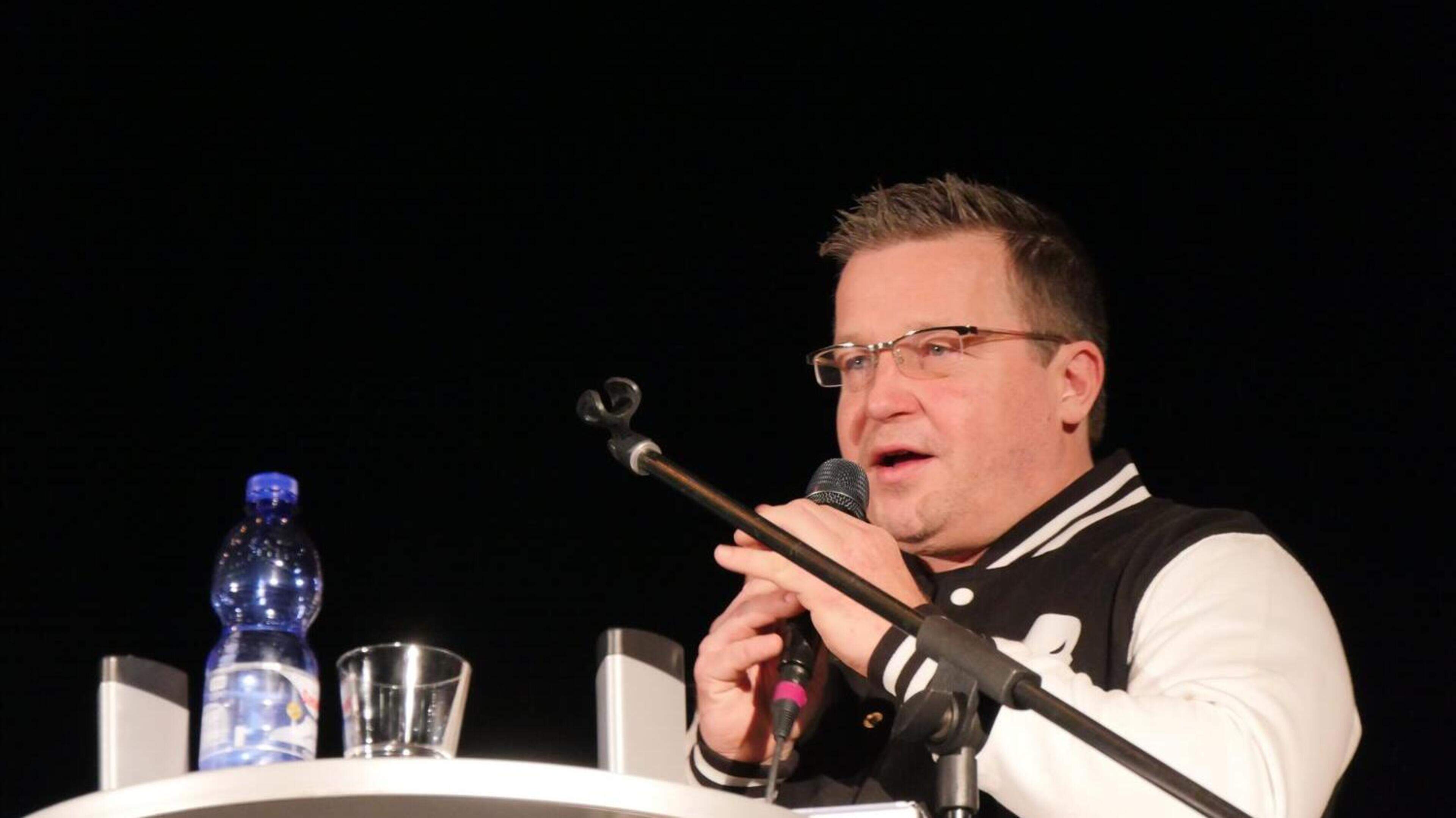 Autor Nils Oskamp begegnet Populismus mit Aufklärung | Aachener Zeitung