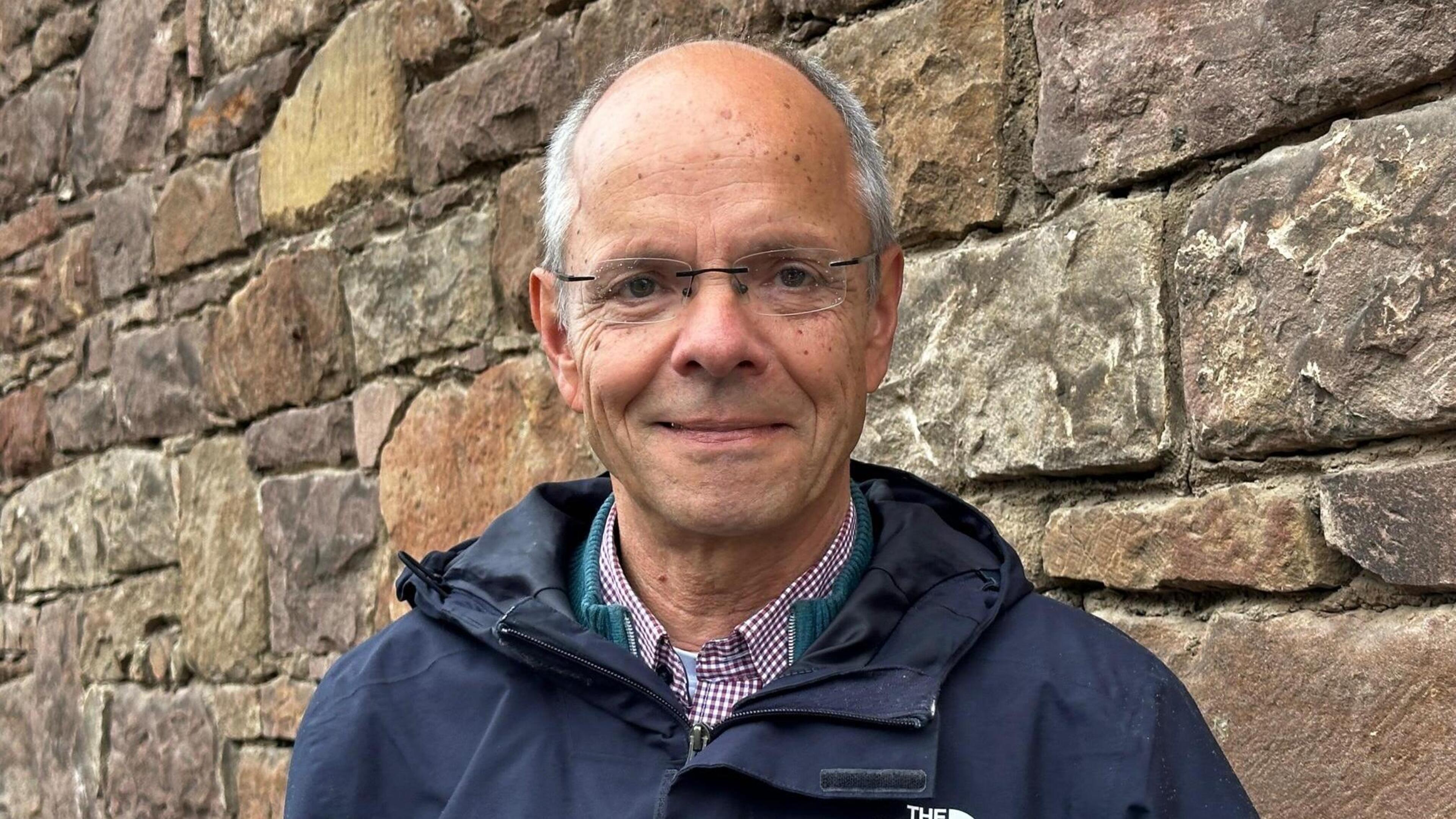 Thomas Hax-Schoppenhorst aus Düren schreibt ein Buch über die ...