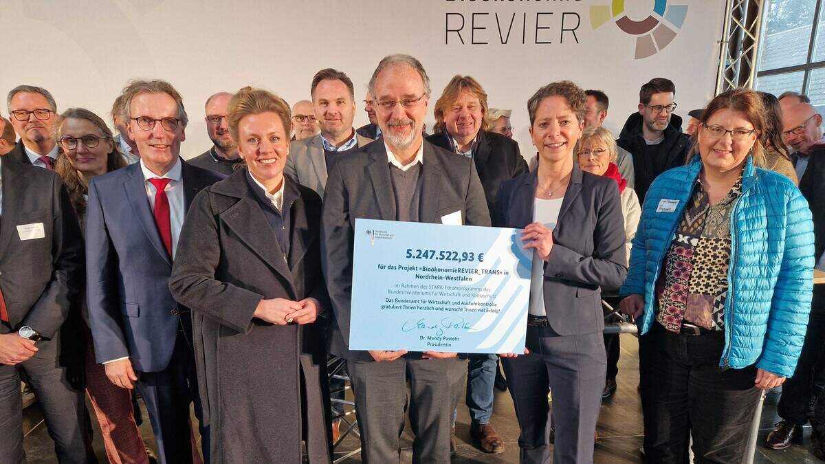 NRW-Kultur- und Wissenschaftsministerin Ina Brandes bringt 5,2 ...