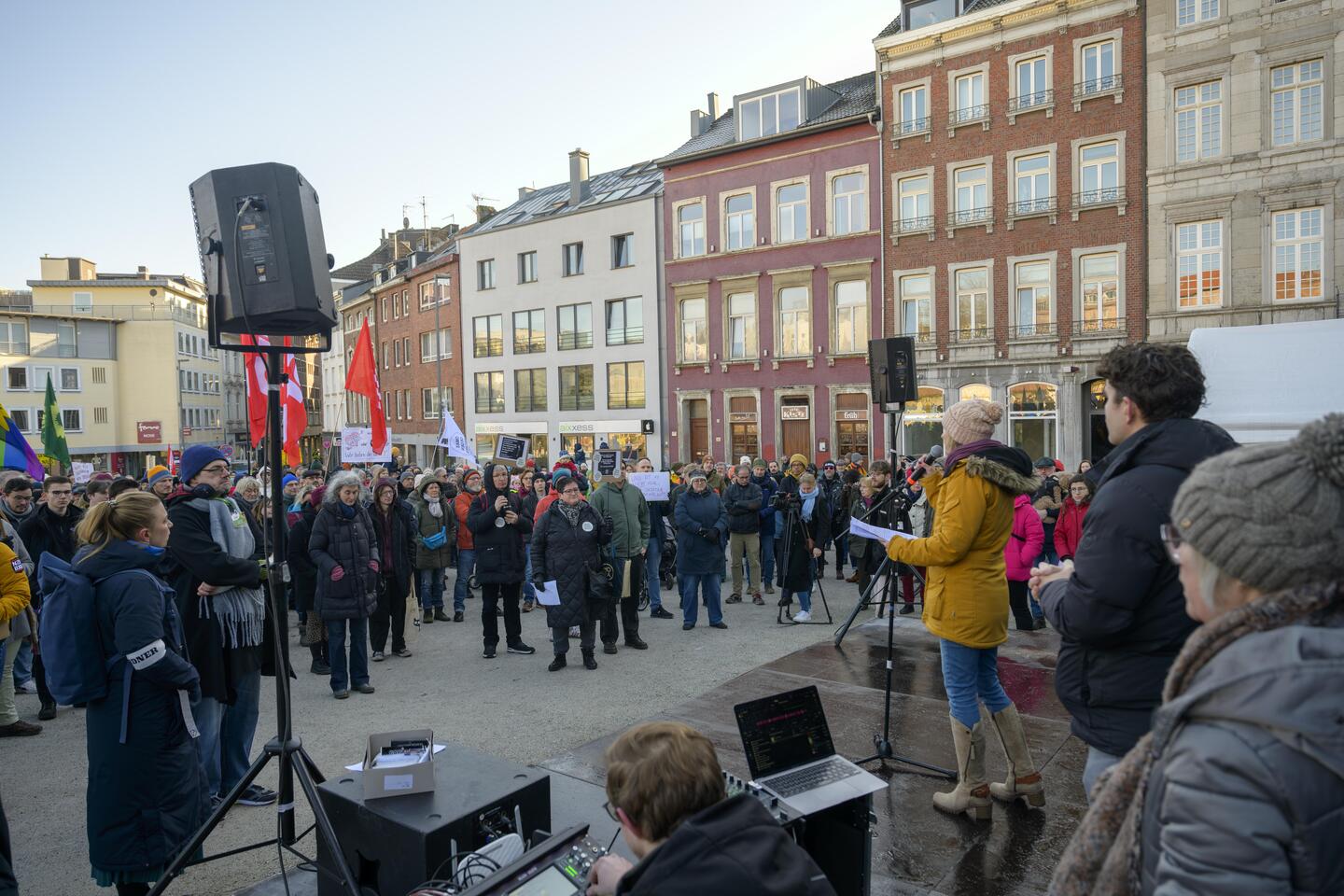 Protest gegen Vorgänge in Berlin | Aachener Zeitung
