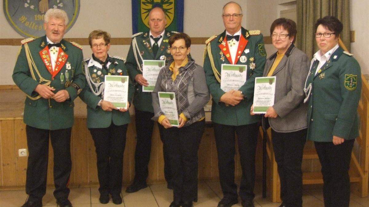 St.-Josef-Bruderschaft ehrt beim Patronatsfest verdiente Mitglieder ... St.-Josef-Bruderschaft ehrt beim Patronatsfest verdiente Mitglieder ...