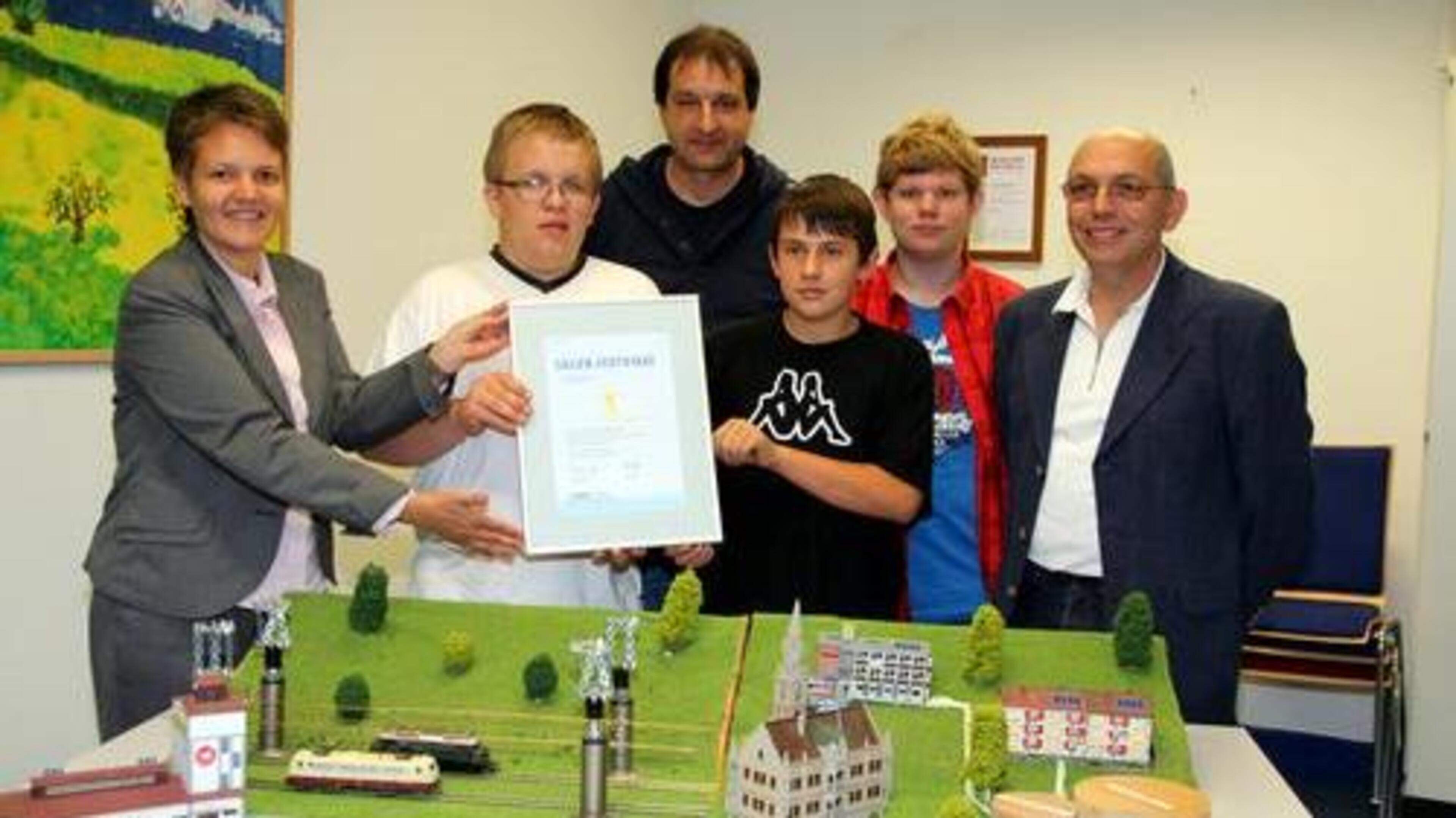 Leitungsnetz besonderer Art für die Bahn | Aachener Zeitung