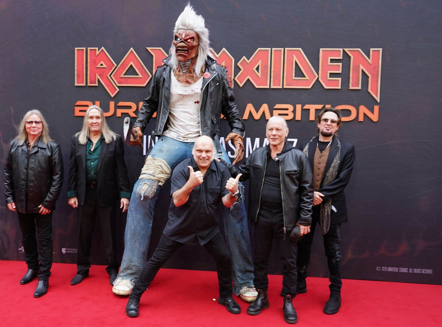 Iron Maiden im Kino: Doku Burning Ambition über ihre 50-jährige ...