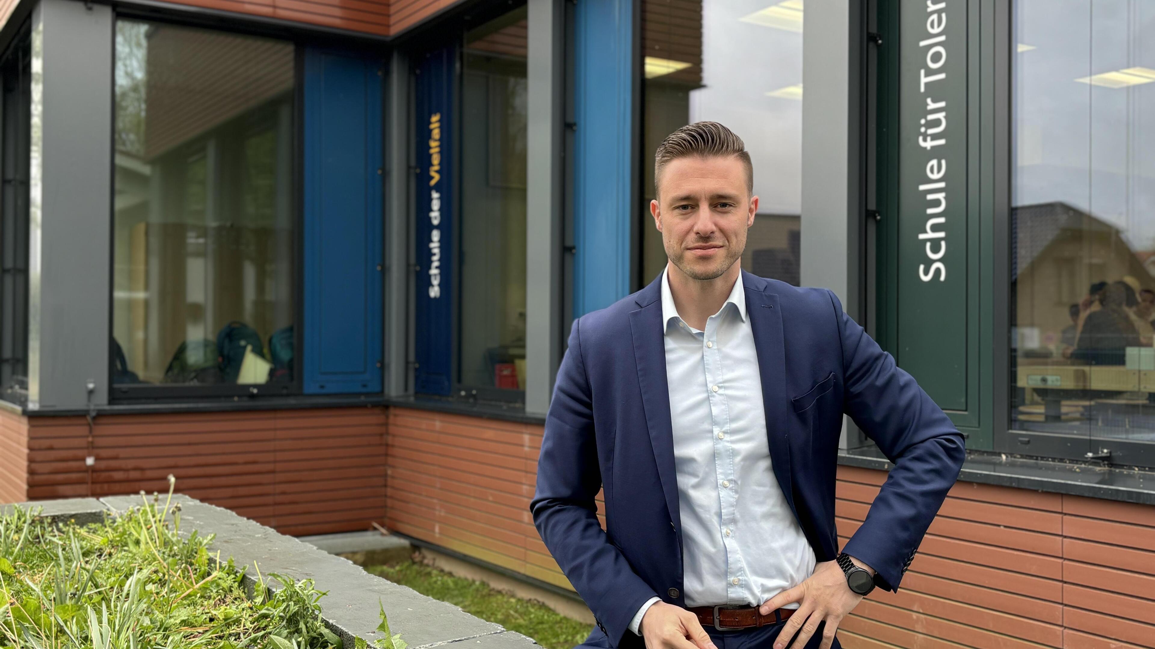 Neuer Schulleiter der Anita-Lichtenstein-Gesamtschule Geilenkirchen ...