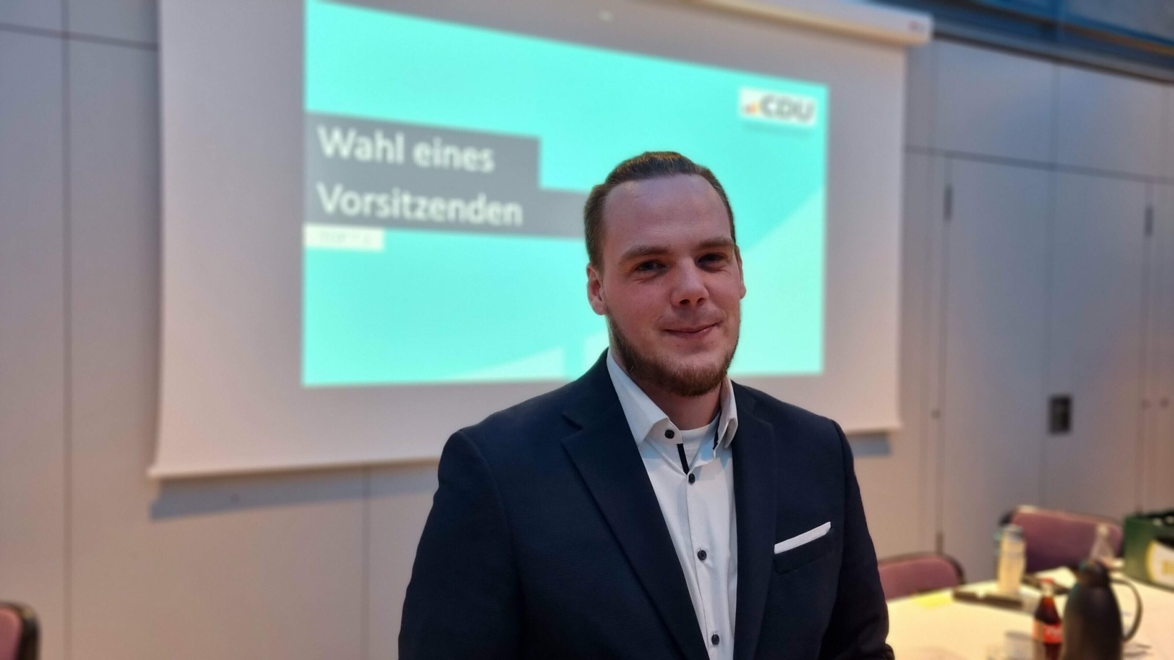 Von der versuchten Palastrevolution und dem „Scherbenhaufen“, der ...