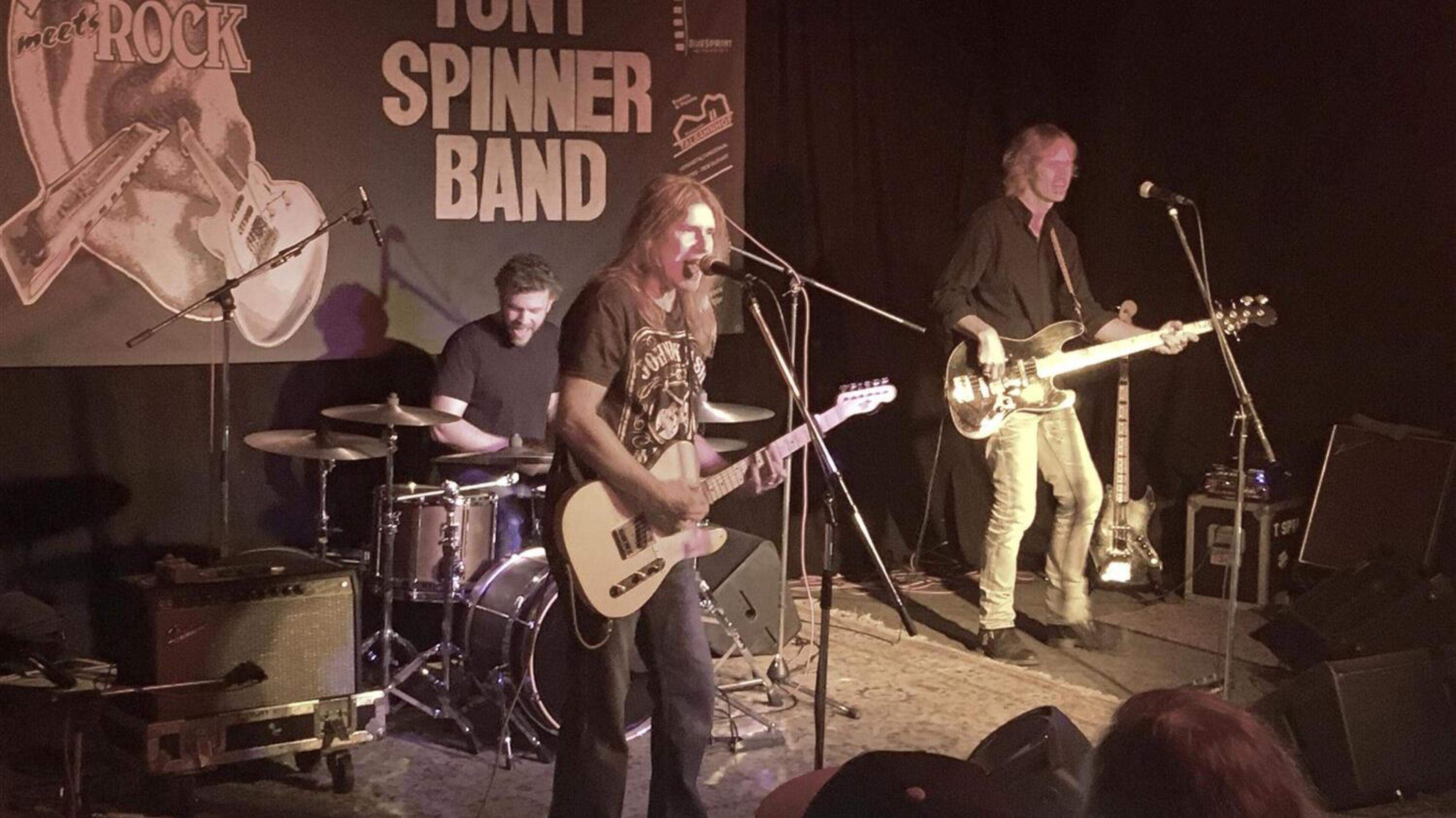 „Blues meets Rock“: Zurücklehnen und das Spinner-Trio genießen ...
