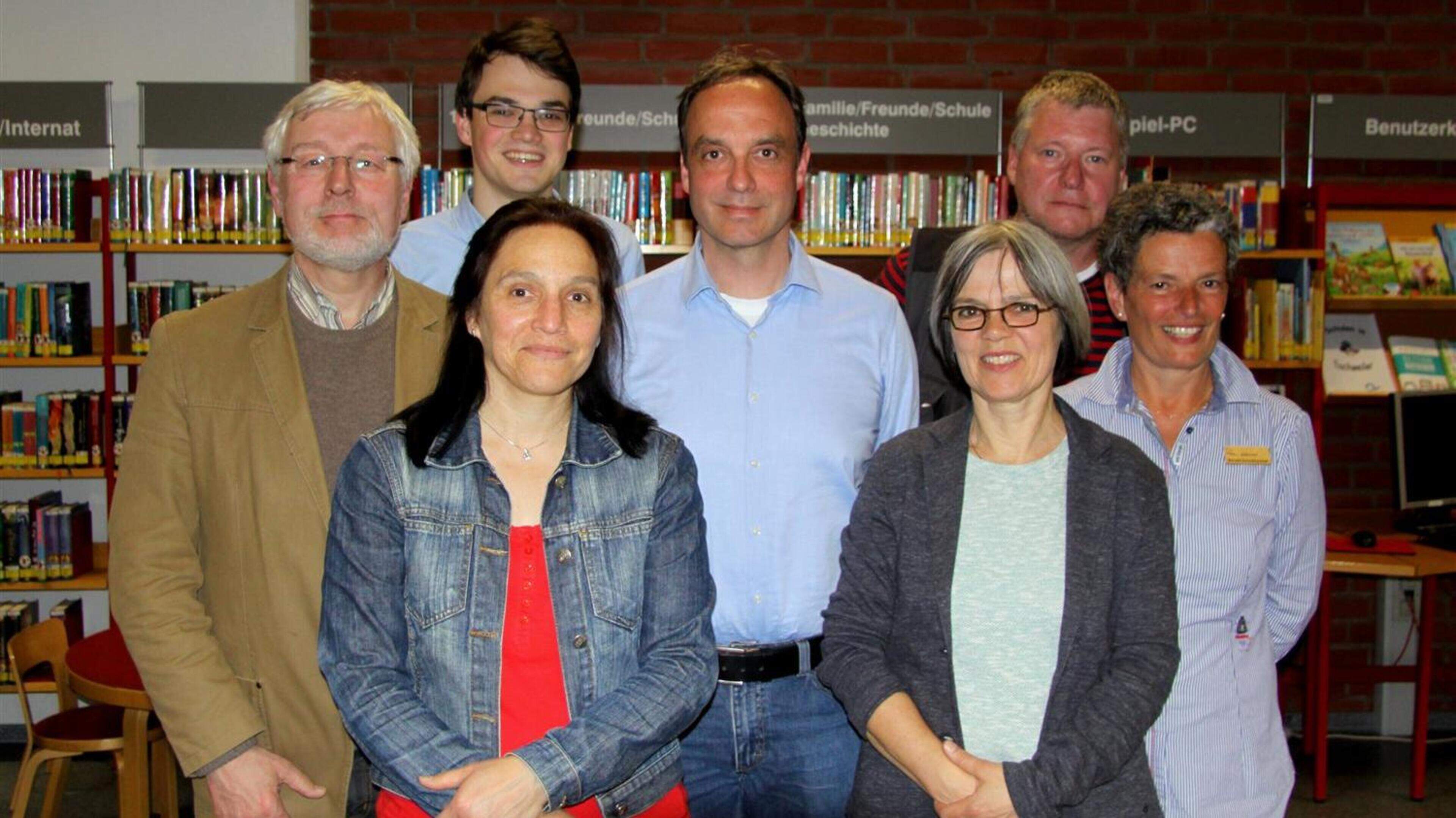 Thomas Behrens steht dem Förderverein der Stadtbücherei vor | Aachener ...