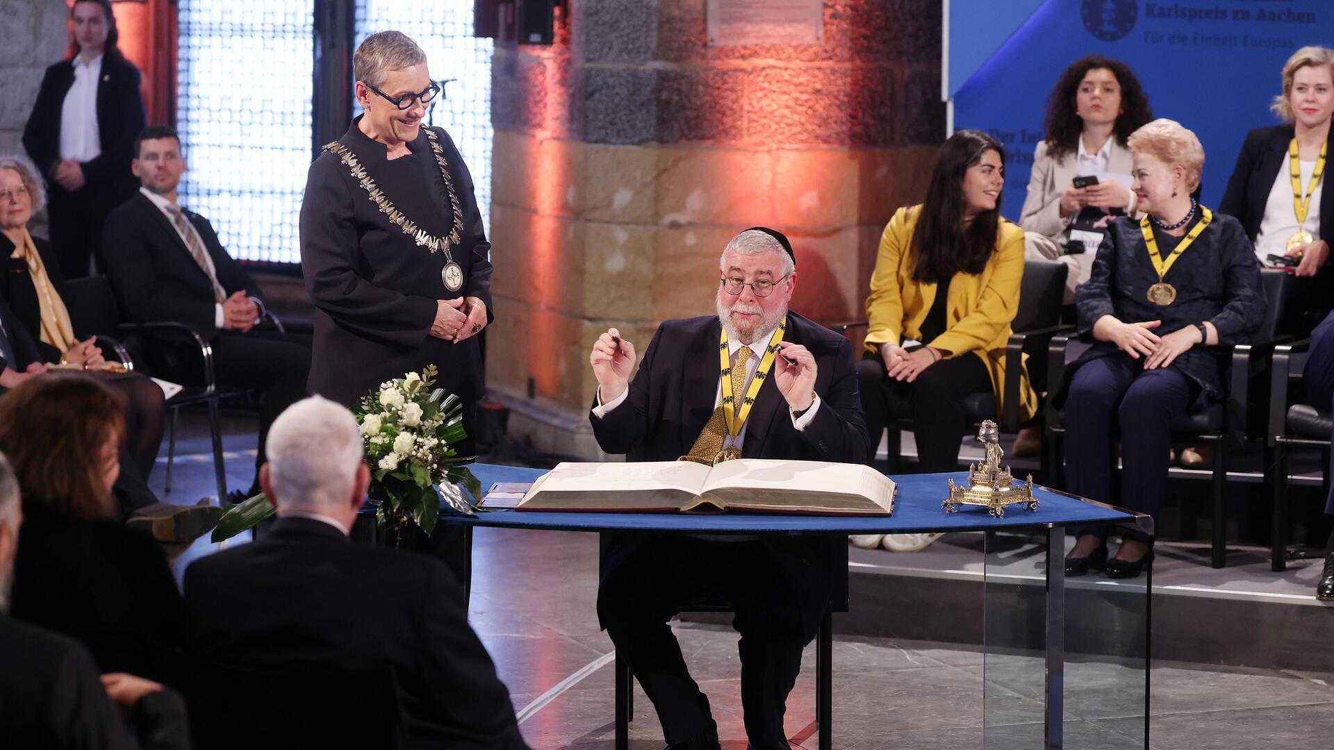 Karlspreis 2024 an Pinchas Goldschmidt | Aachener Zeitung