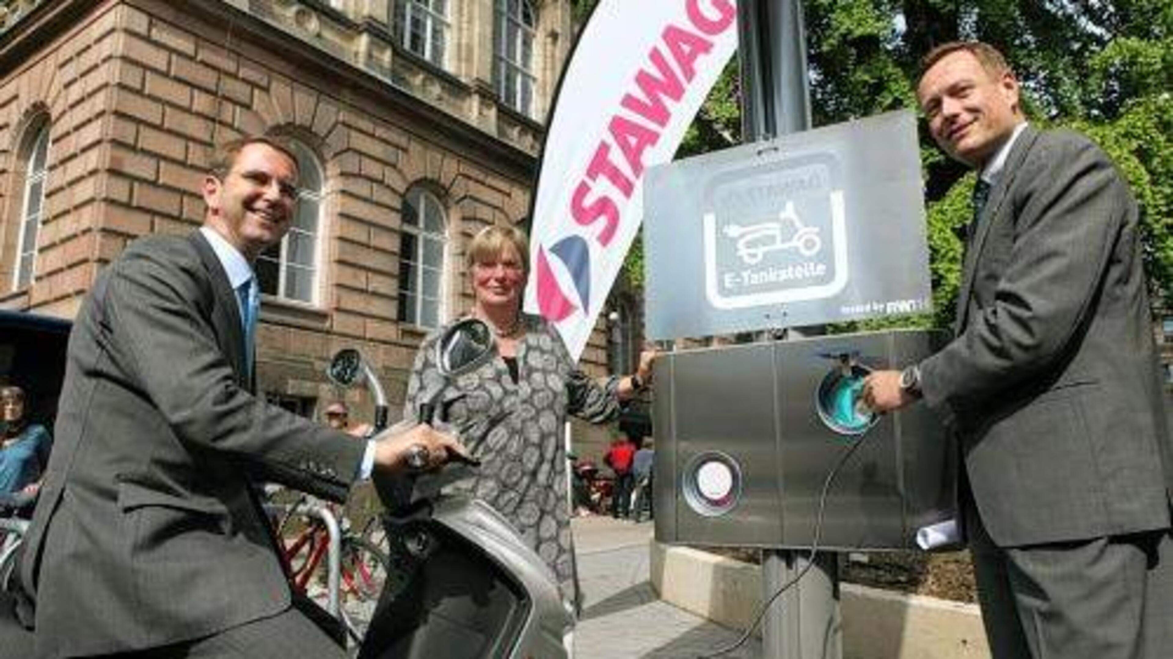 Stawag baut mit Apag Elektro-Tankstellen | Aachener Zeitung