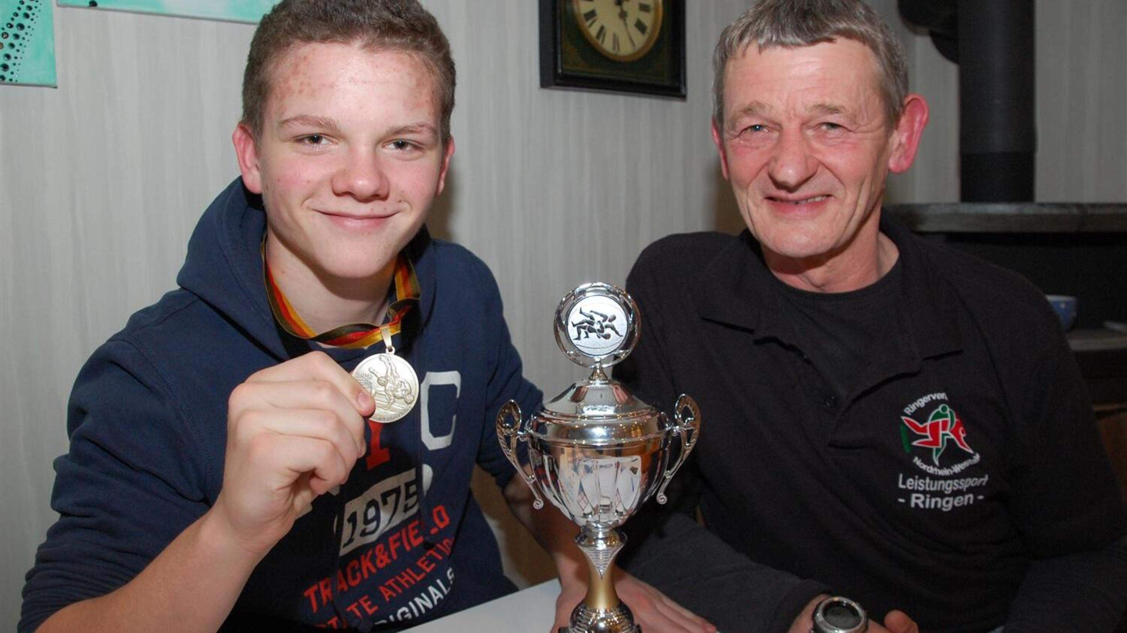 Nachwuchsringer Jakob Kemper holt bei der DM die Bronzemedaille ...