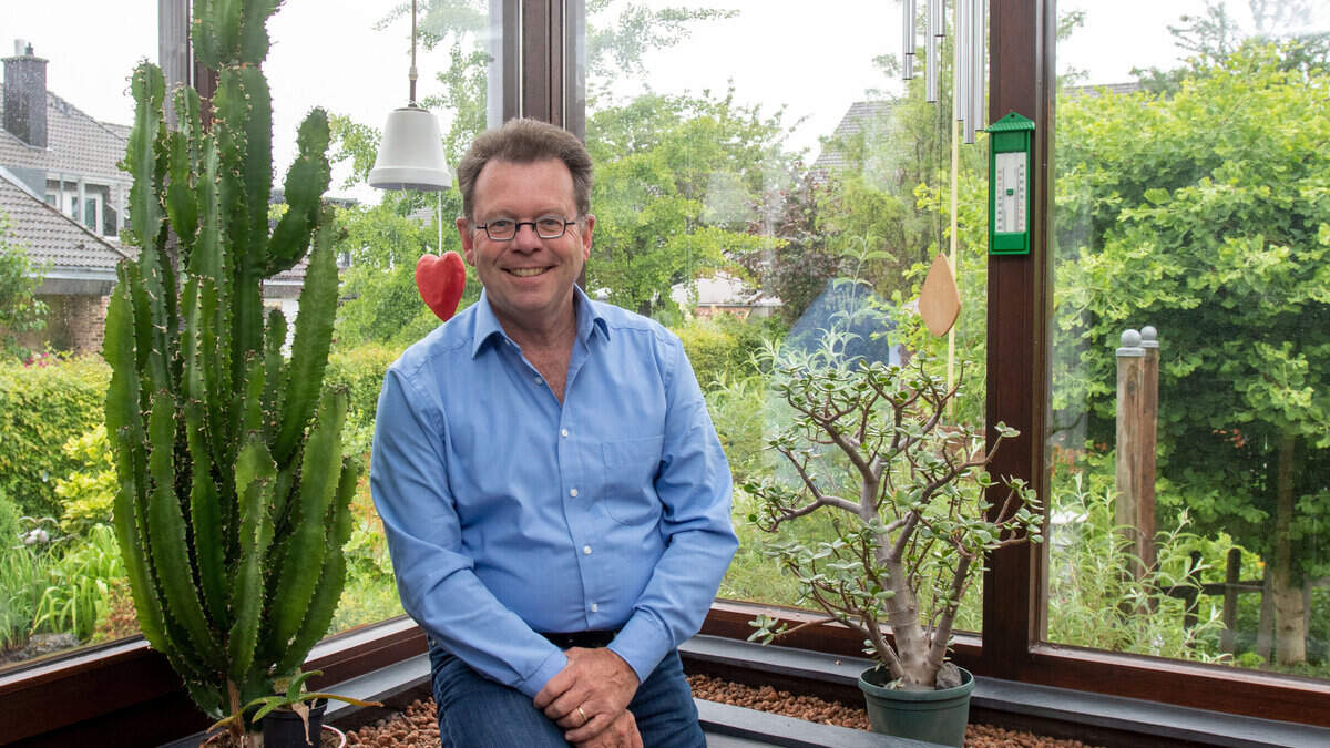Walter Hennecken blickt auf vier ereignisreiche Jahrzehnte zurück ...