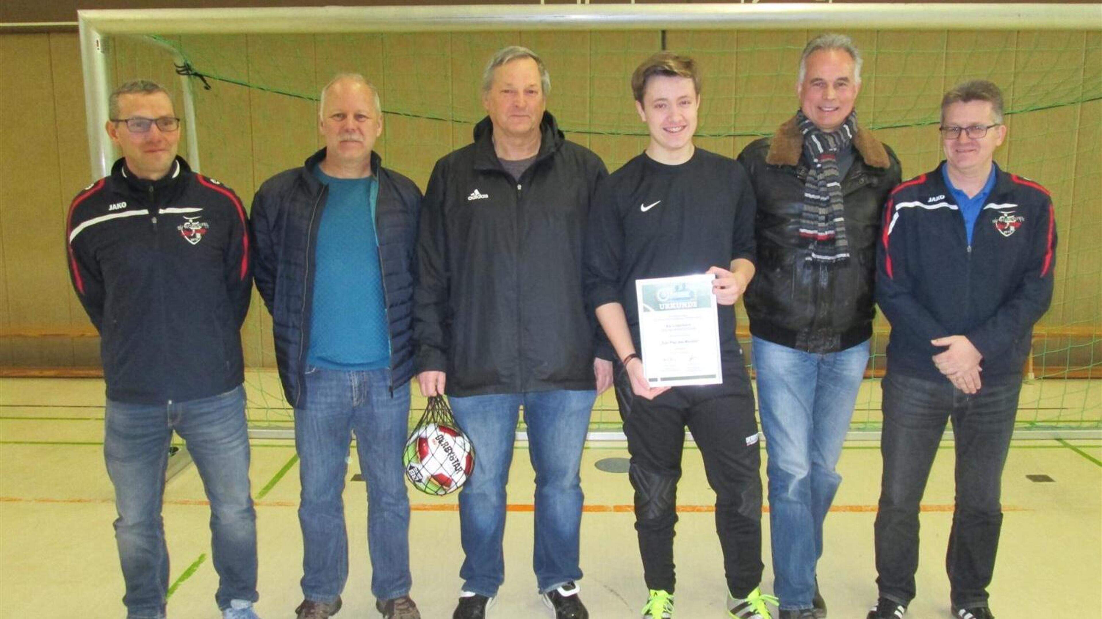 Ehrung für ehrlichen Torwart: Fair-Play-Preis für Kai Lutterbach ...