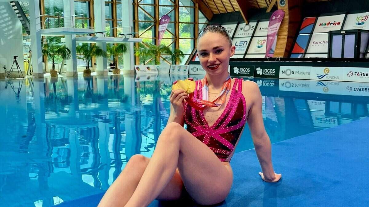 Klara Bleyer (19) aus Würselen ist Deutschlands Synchronschwimm ...