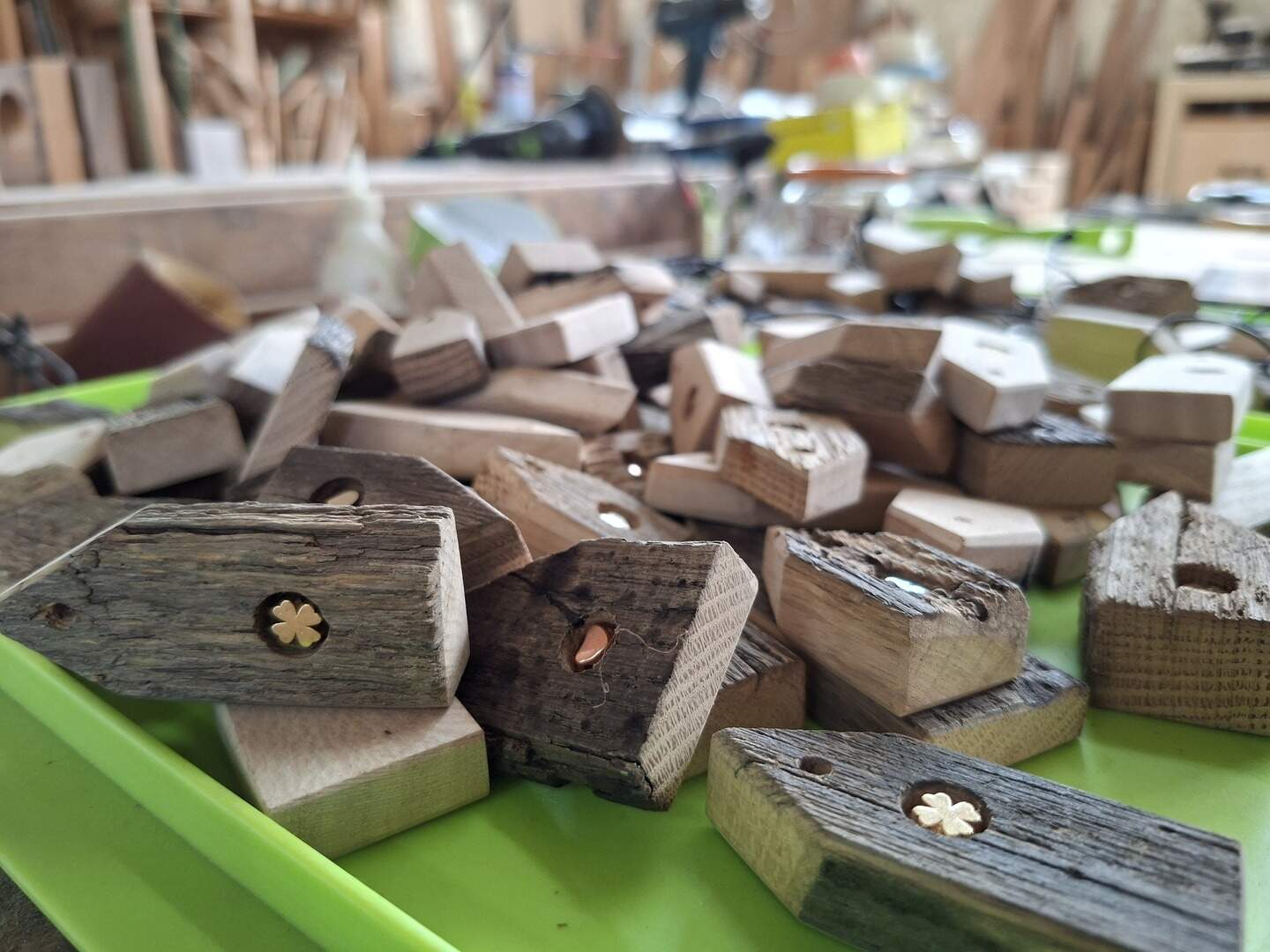 Holzkunst aus Düren: Martina Reschke-Wylutzki stellt beim ...