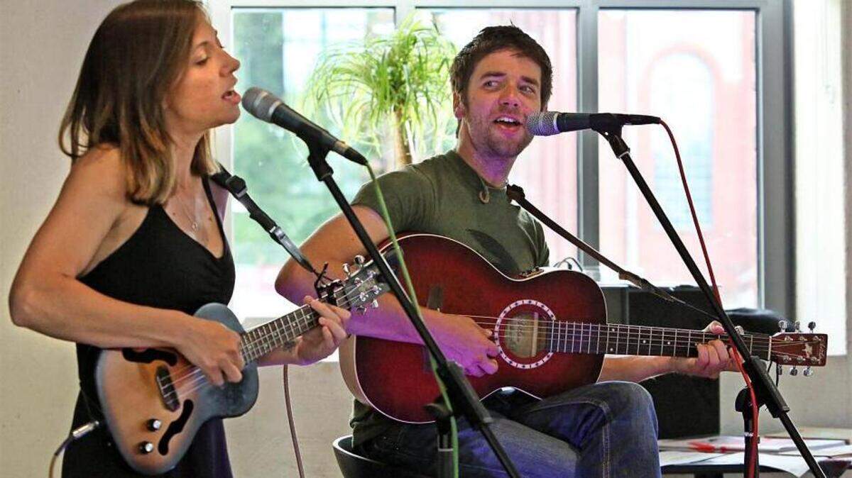 Georgina Ward und Brian Laidlaw präsentieren ihre Songs | Aachener Zeitung