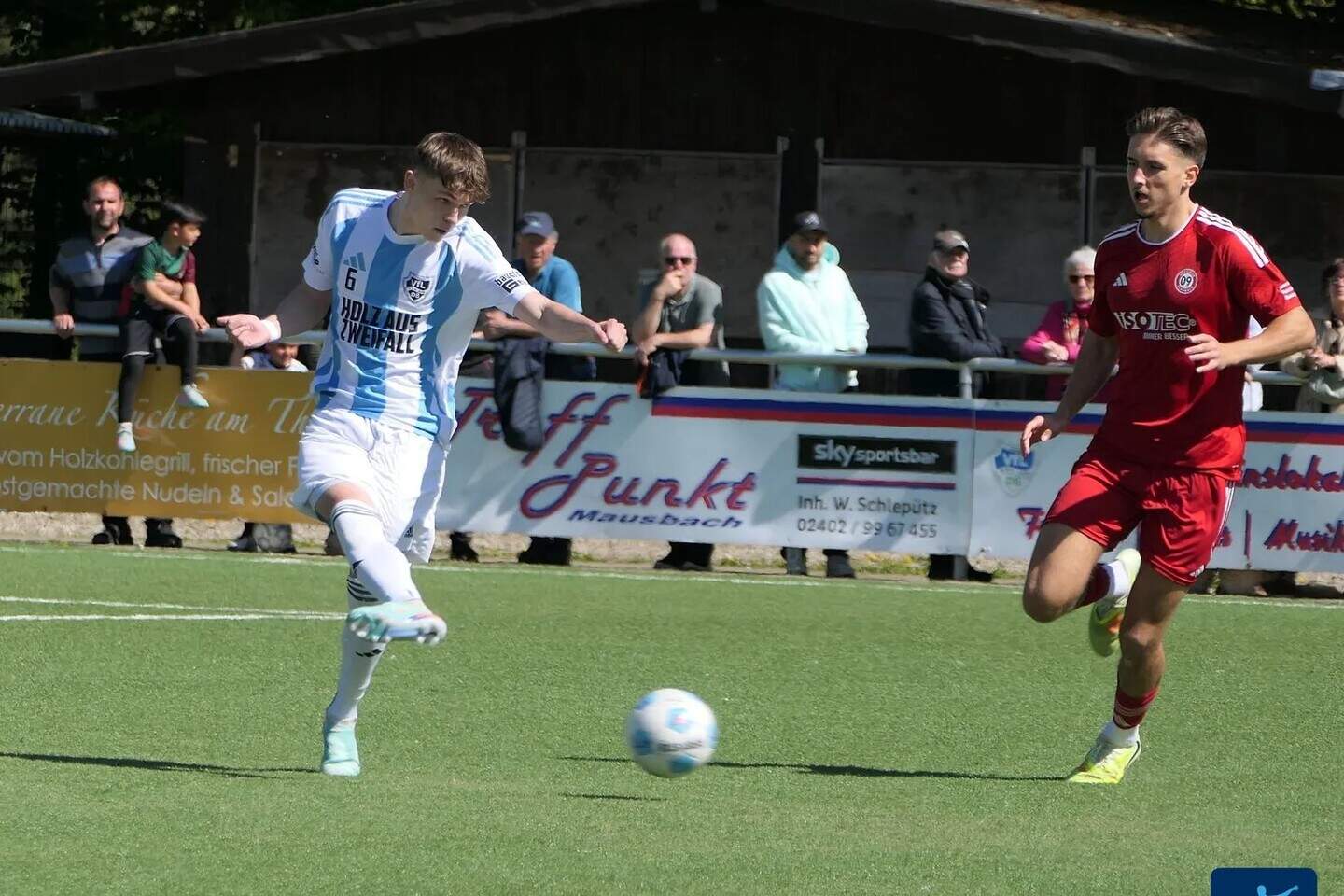 Aus Alemannias Jugend in Vichttals Abwehrzentrum: Jonas Hoss spielt ...