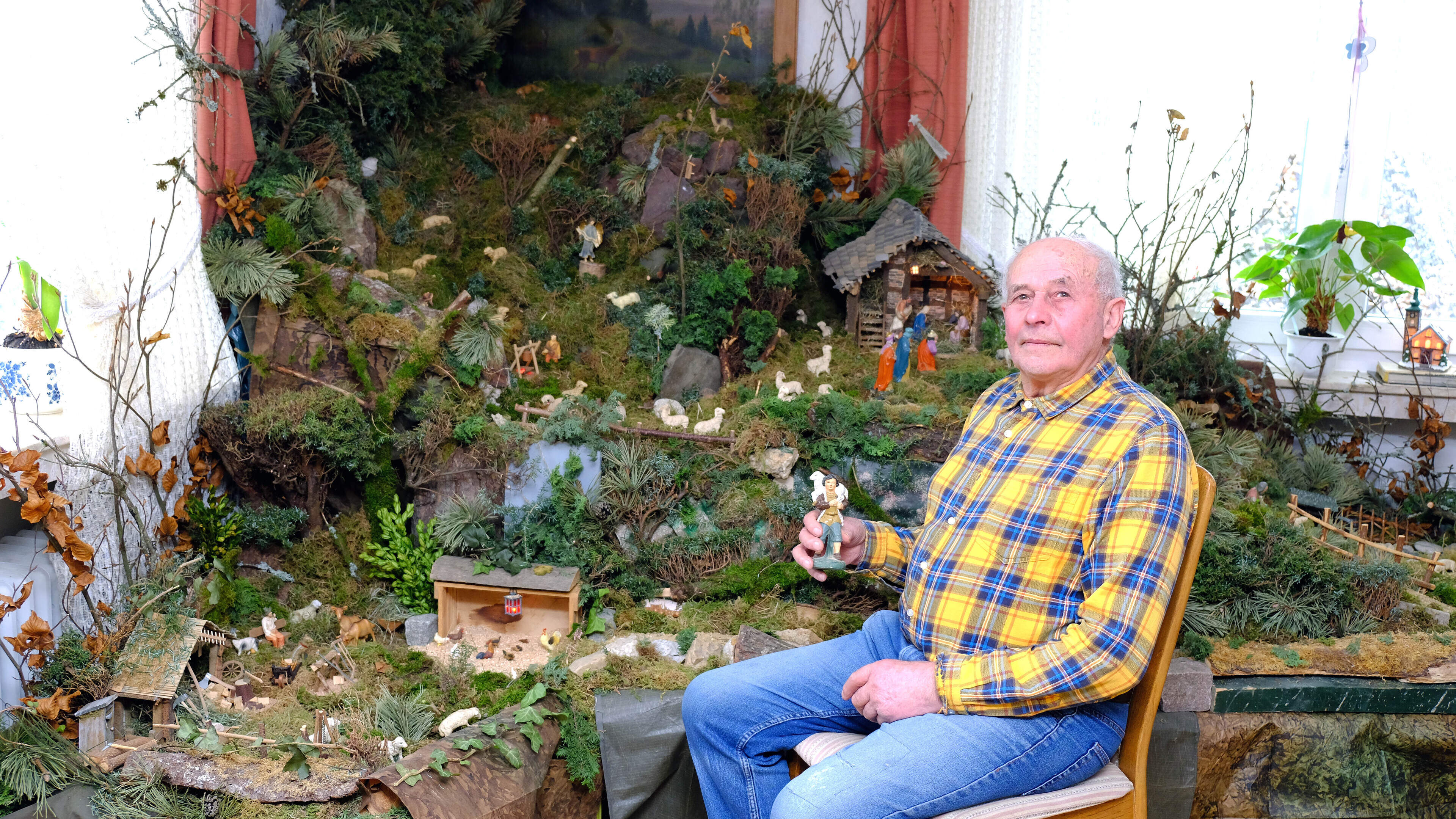 Krippenbauer aus der Nordeifel macht nach 75 Jahren Schluss | Aachener ...