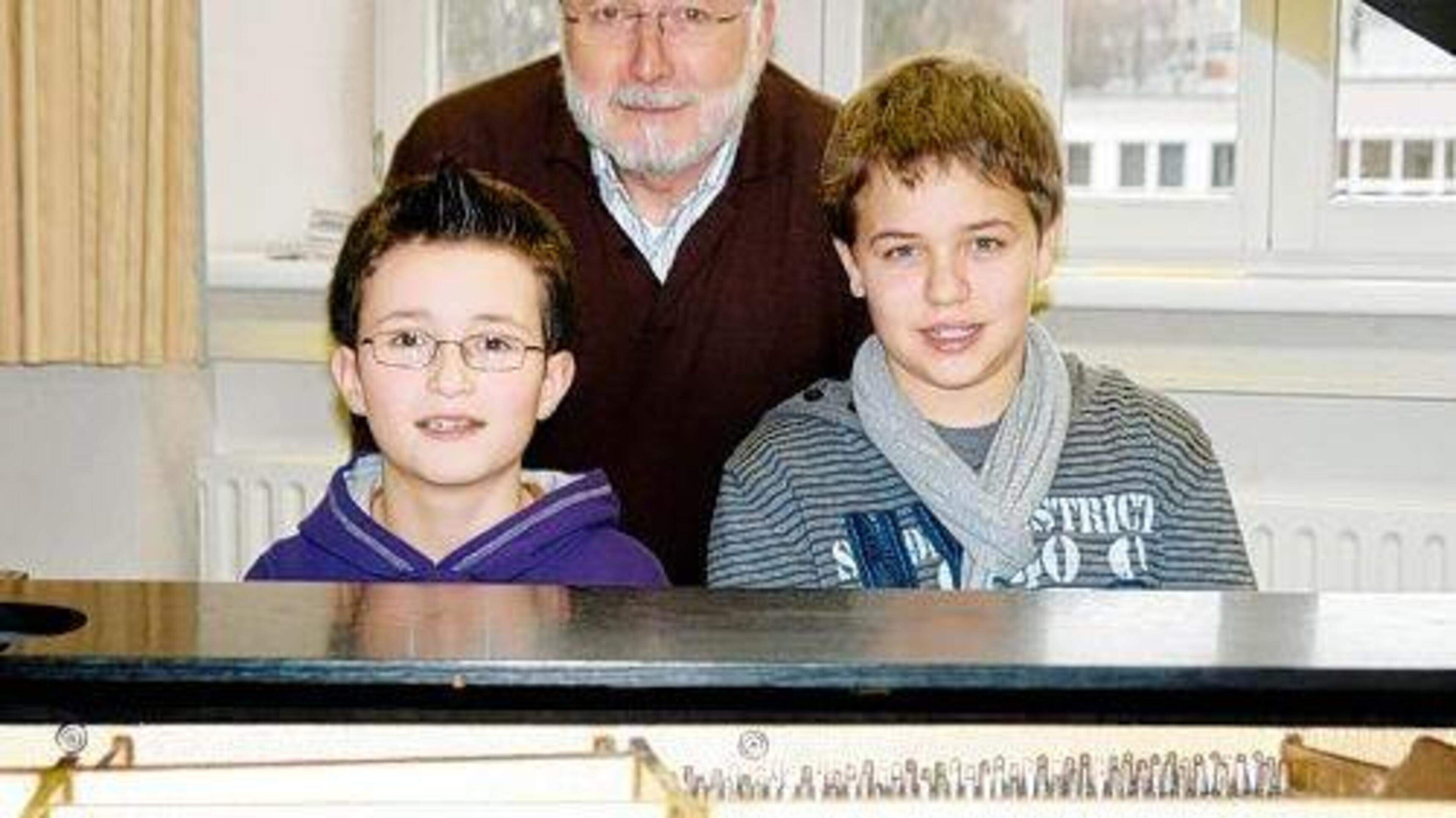 Klavier-Talent Aaron Fehr spielt sich ganz weit nach vorne | Aachener ...