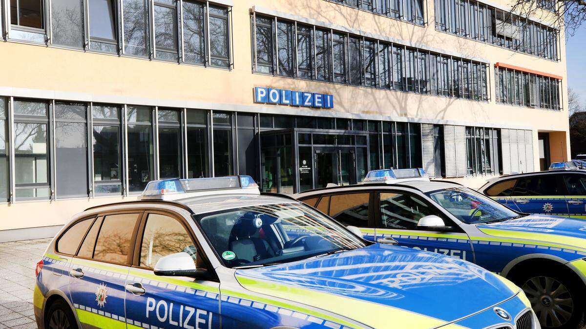 Unbekannte beschädigen Autos in Rölsdorf | Aachener Zeitung Unbekannte beschädigen Autos in Rölsdorf | Aachener Zeitung