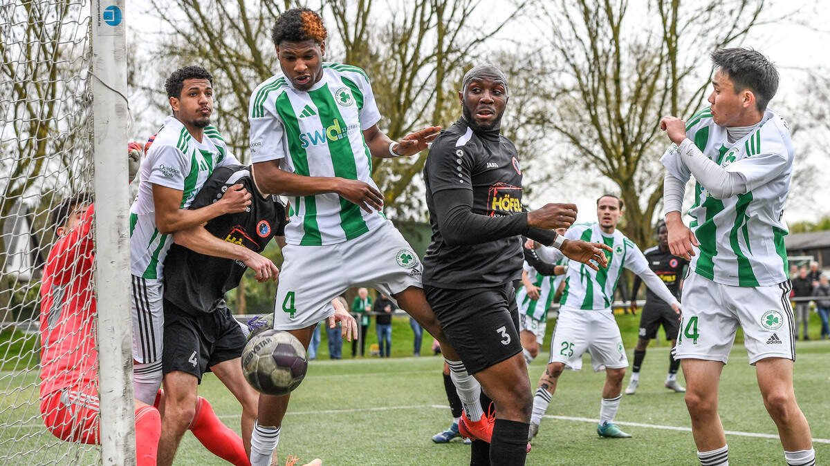 In der Fußball-Landesliga, Staffel zwei, kämpfen Arnoldsweiler und ...