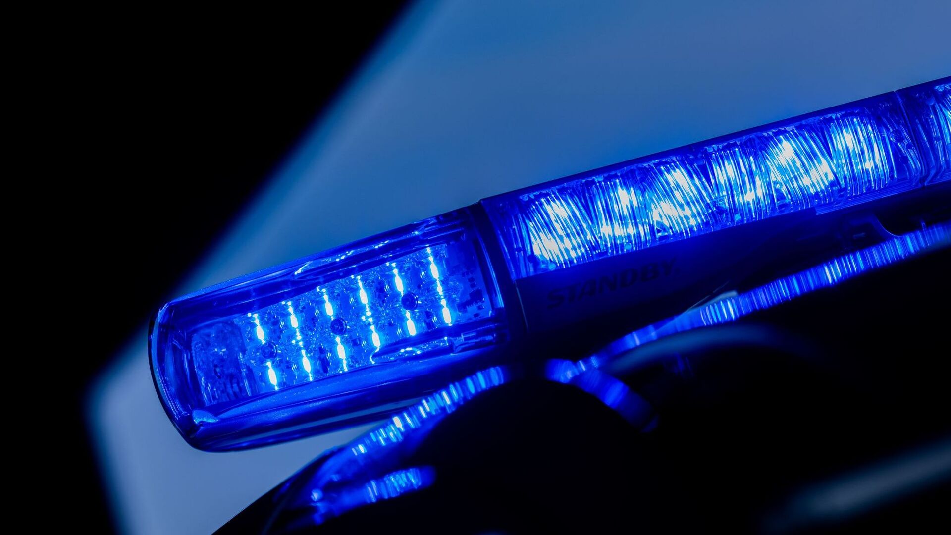 Frau auf E-Scooter stößt mit Lkw zusammen und stirbt | Aachener Zeitung