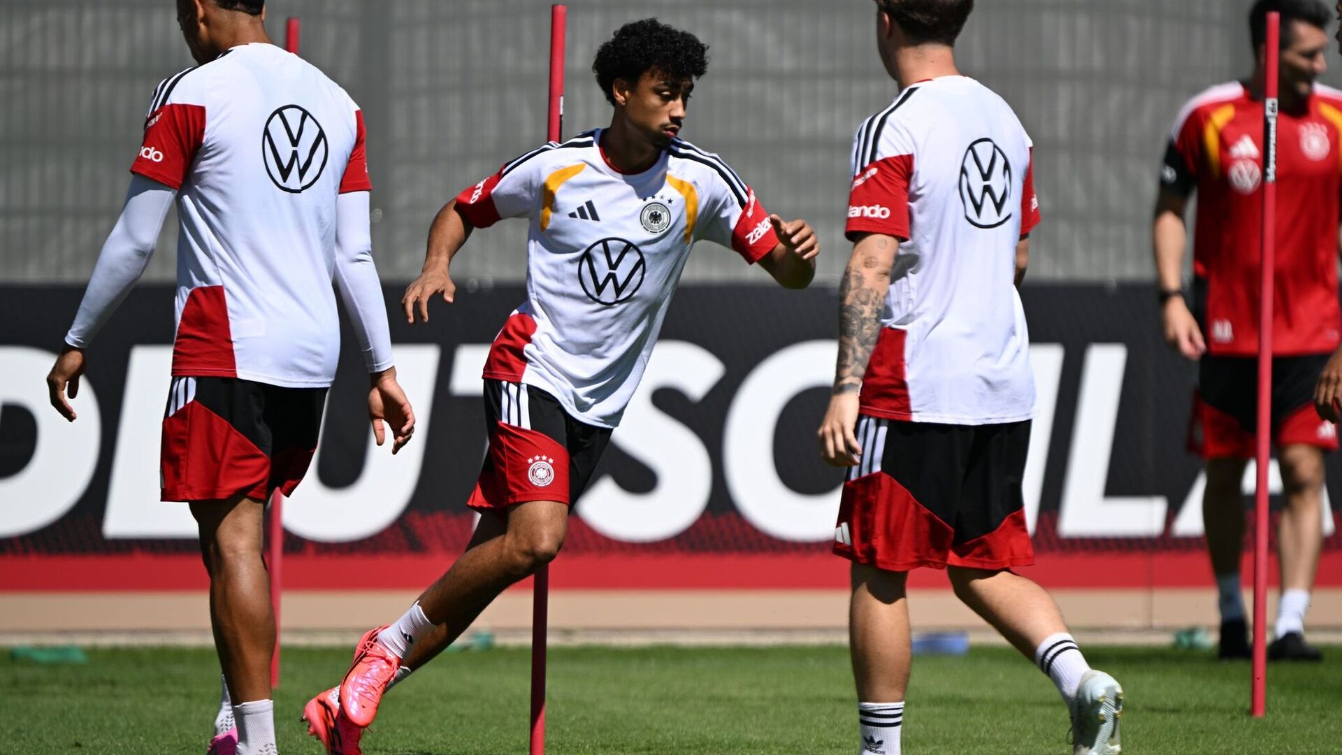 WM-Test gegen Finnland mit Frankfurts Brown in der Startelf | Aachener ...